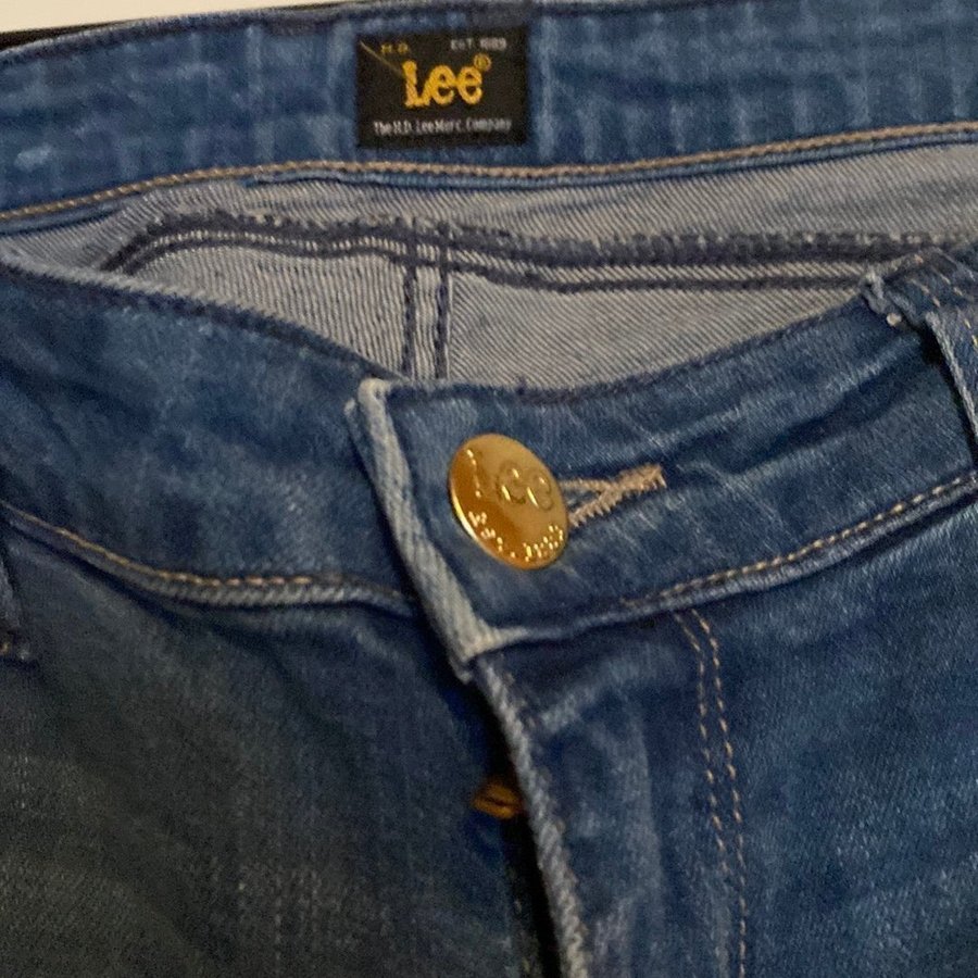 Blå jeans, Lee, storl. 27” x 31” | Köp på Tradera (713481326)