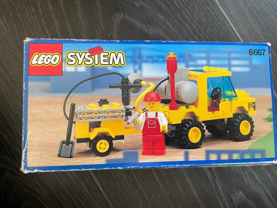 Se produkter som liknar LEGO 6667 pothole patcher Vin.. på Tradera ...