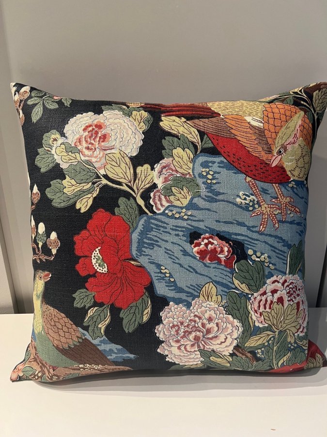 KUDDFODRAL TYG FRÅN SVENSKT TENN / GP & J BAKER.. | Köp på Tradera (712081383)