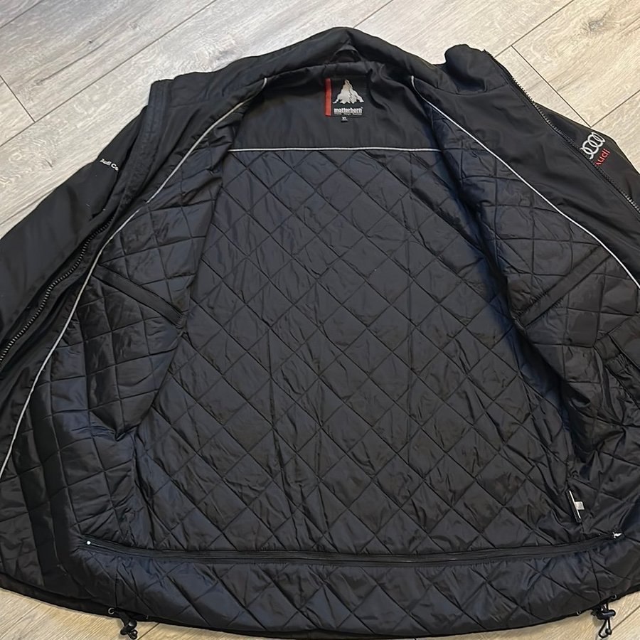 Audi A8 Full Zip Black Jacket Size XL | Köp på Tradera (734771821)