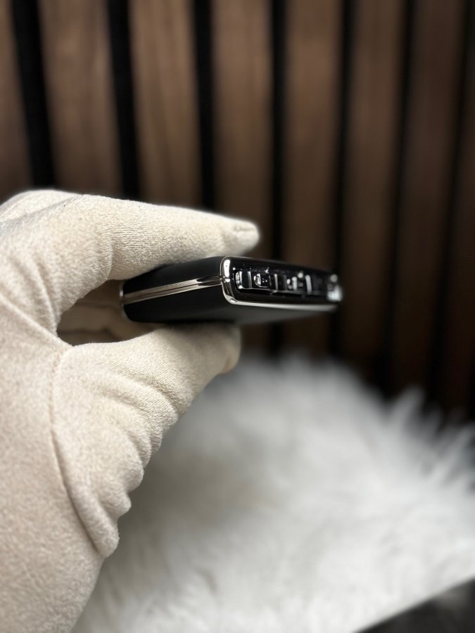 Volvo Leather Key Fob Shell - SPA | Köp på Tradera (708731629)