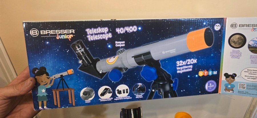 BRESSER Junior Teleskop 40/400 med stativ och t.. | Köp på Tradera ...