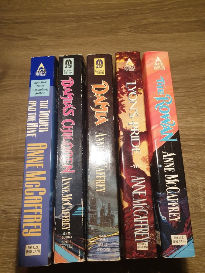 Anne McCaffrey - Tower and the Hive, Damia, Dam.. | Köp på Tradera ...