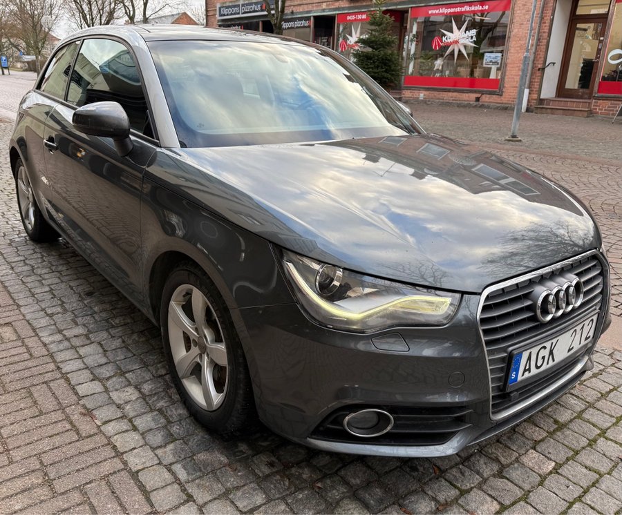 Audi A1 1.4 TFSI Sport Panorama S Tronic Navi 1.. | Köp på Tradera ...
