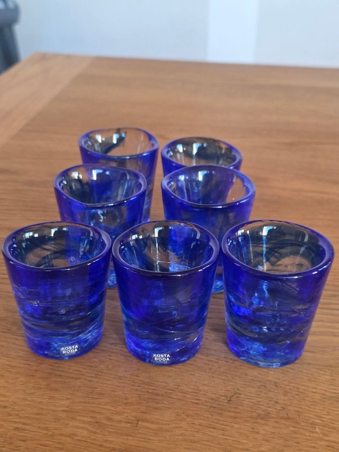 Se produkter som liknar ULRICA HYDMAN-VALLIEN i massi.. på Tradera ...