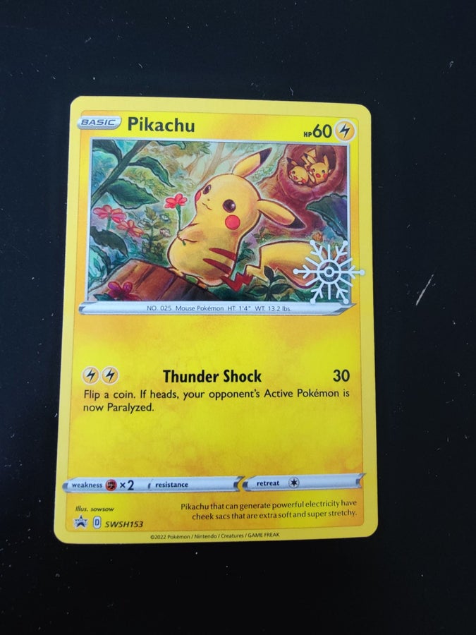 Pikachu SWSH153 2022 English Promo Pokemonkort | Köp på Tradera (736878673)