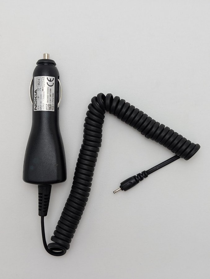 Nokia DC-4 Billaddare 12V/24V Original 2mm (Lil.. | Köp på Tradera ...