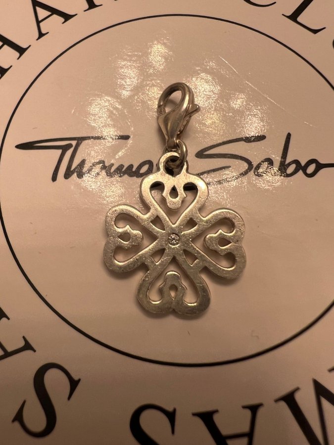 Thomas sabo, berlock, orientalisk fyrklöver | Köp på Tradera (708643835)