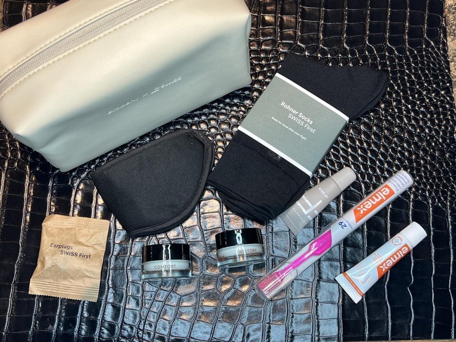 Swiss First Class necessär med innehåll från Zi.. | Köp på Tradera ...