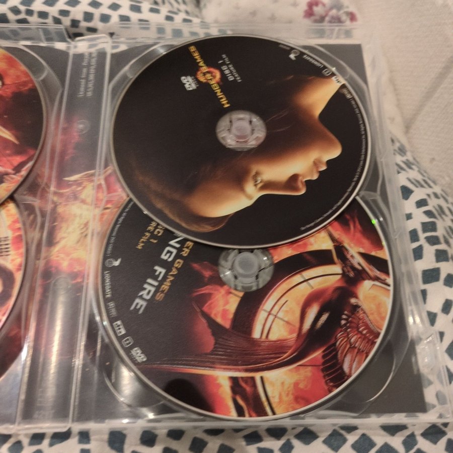 The Hunger Games - Complete 4-Film Collection DVD | Köp på Tradera ...