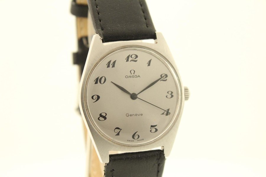 Se produkter som liknar Vintage Omega Genéve herrkloc.. på Tradera ...