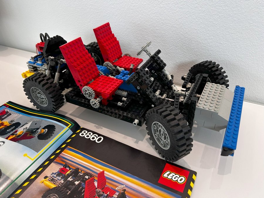 LEGO Technics 8860 Car chassis | Köp på Tradera (676761140)
