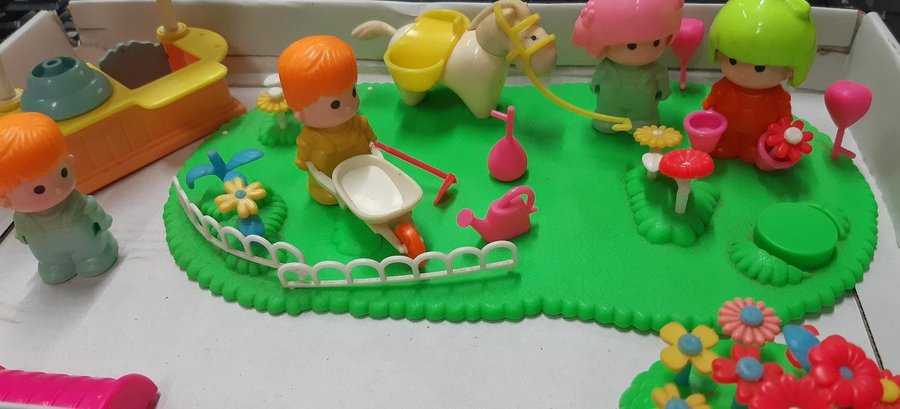 Vintage toys Pinypon Famosa Pin y Pon 80s | Köp på Tradera (555761285)