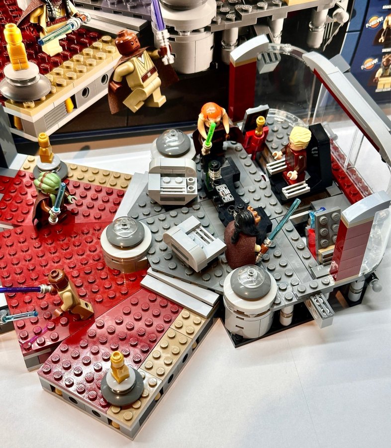 LEGO Star Wars Palpatine's Arrest 9526 | Köp på Tradera (711358394)