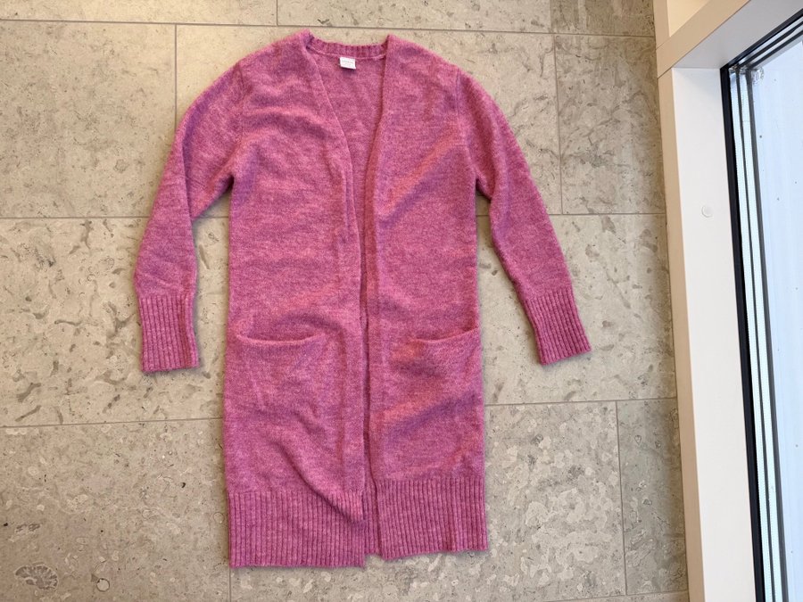Se produkter som liknar Lindex rosa lång kofta 134 / .. på Tradera ...