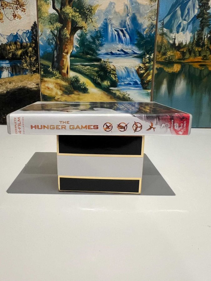 The Hunger Games: Complete 4-Film .. | Köp från FemixAB på Tradera ...
