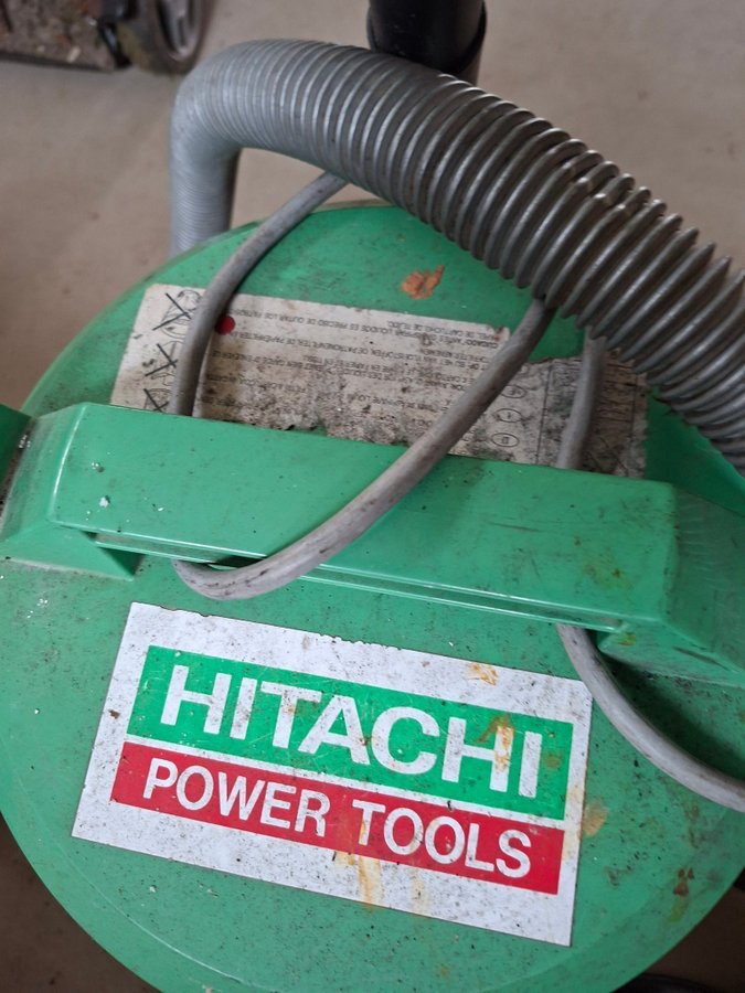 Hitachi Power Tools grovdammsugare | Köp på Tradera (734303265)