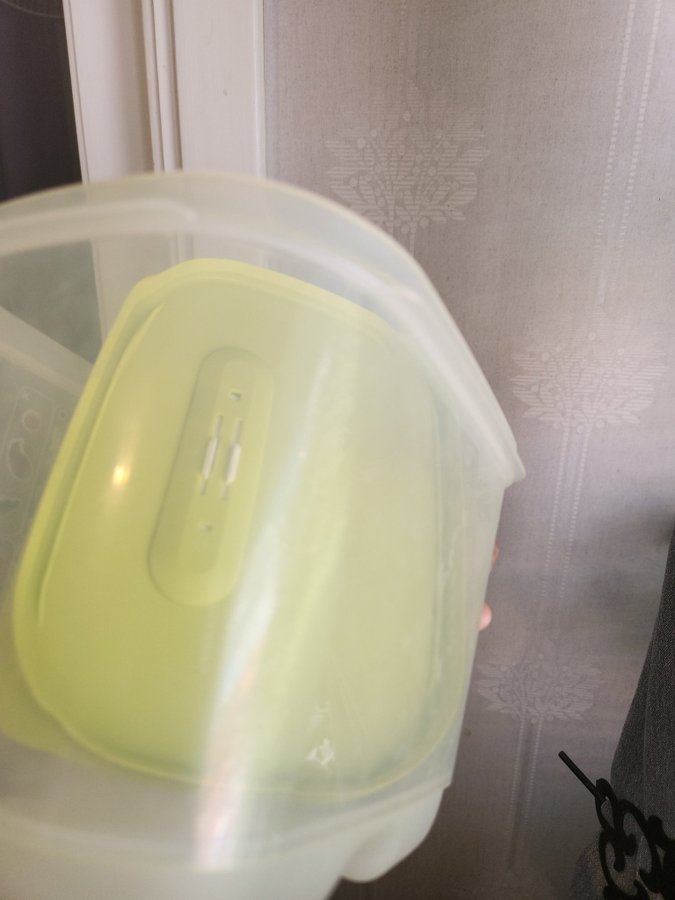 Förvaringslåda med lock | Köp på Tradera (708236071)