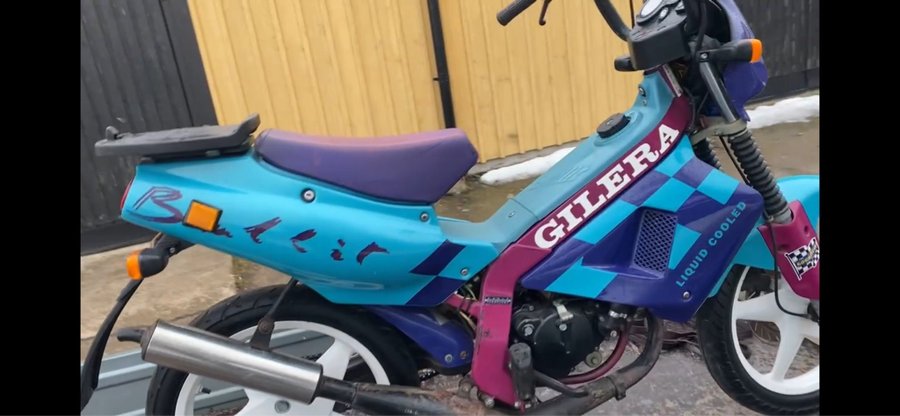 Se produkter som liknar Gilera Bullit 1994 i original.. på Tradera ...
