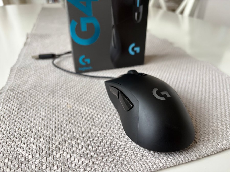 Se produkter som liknar Logitech G403 HERO Gaming Mus på Tradera ...