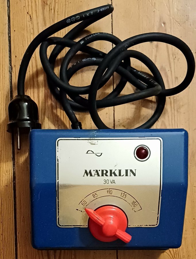 Vintage MÄRKLIN transformator 6127 30 VA växels.. | Köp på Tradera ...