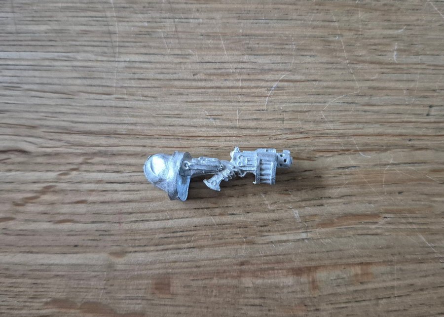 Inquisitor 54mm - Delphan Gruss Arm | Köp på Tradera (697084349)