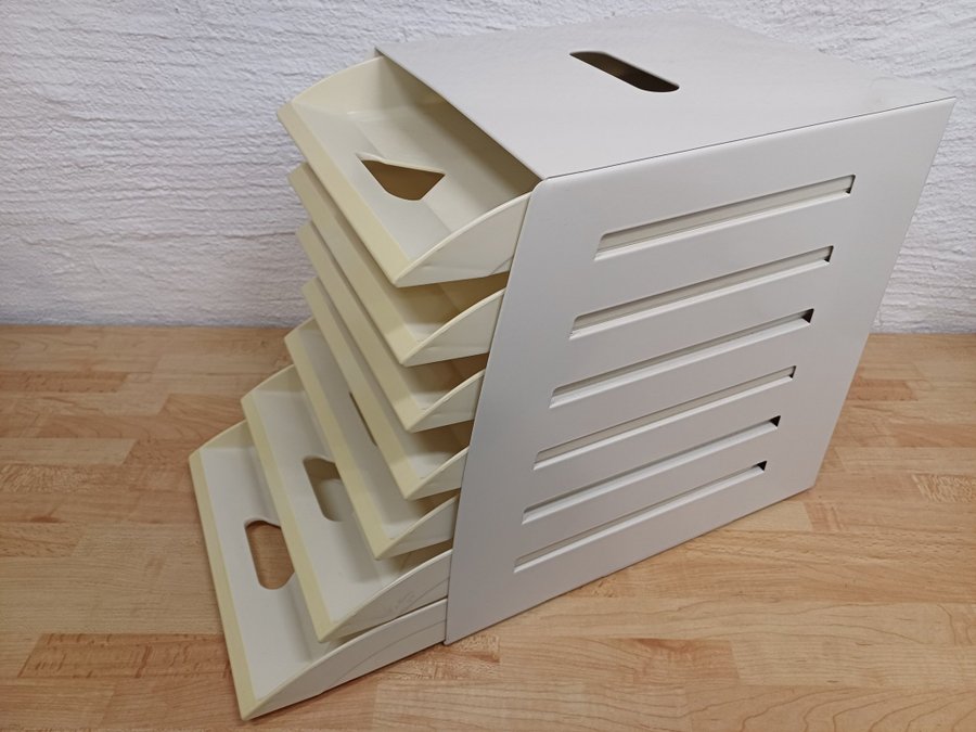 DOKUMENTSAMLARE - Arkiv skåp - AB Kinnarps | Köp på Tradera (695050016)