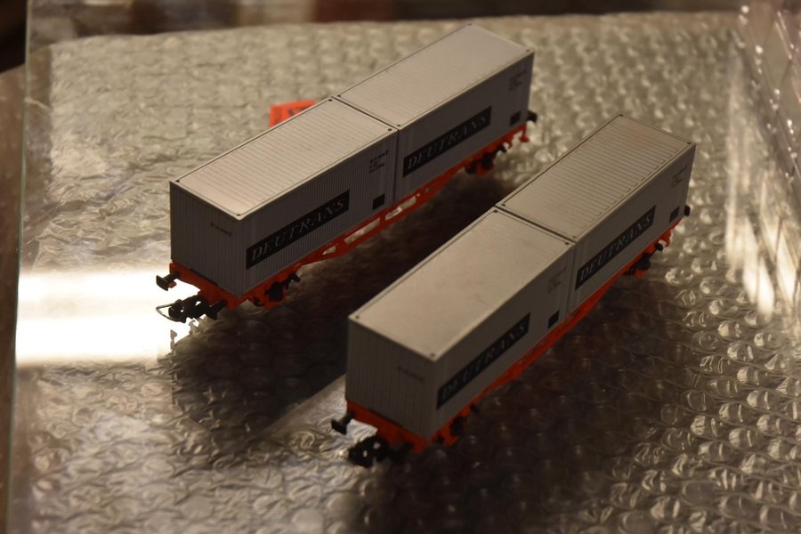 Se produkter som liknar PIKO 57747, 2 CONTAINERVAGNAR.. på Tradera ...