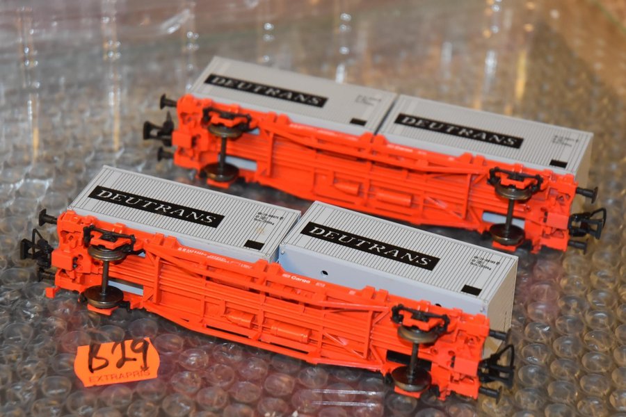 Se produkter som liknar PIKO 57747, 2 CONTAINERVAGNAR.. på Tradera ...