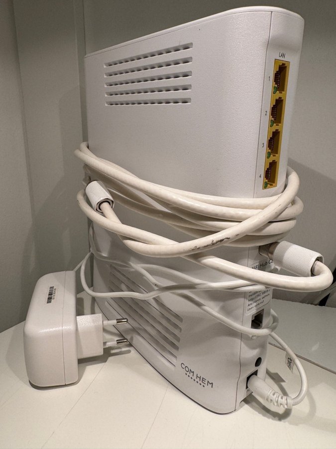 Se produkter som liknar Com Hem/Tele2 Wi-Fi Hub C2 (S.. på Tradera ...
