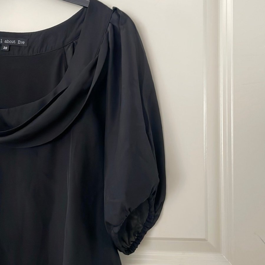 It's All about Eve svart topp, blus storlek 36 | Köp på Tradera (708636365)