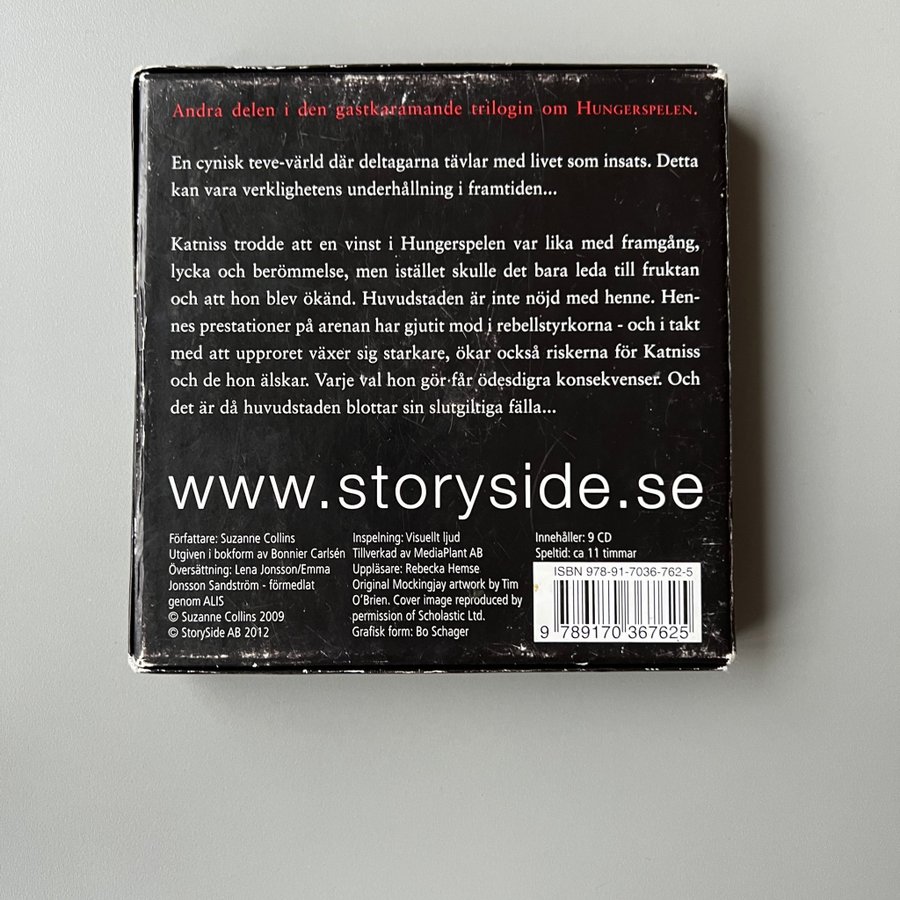 Fatta eld av Suzanne Collins L.. | Köp från RetroFinder på Tradera ...