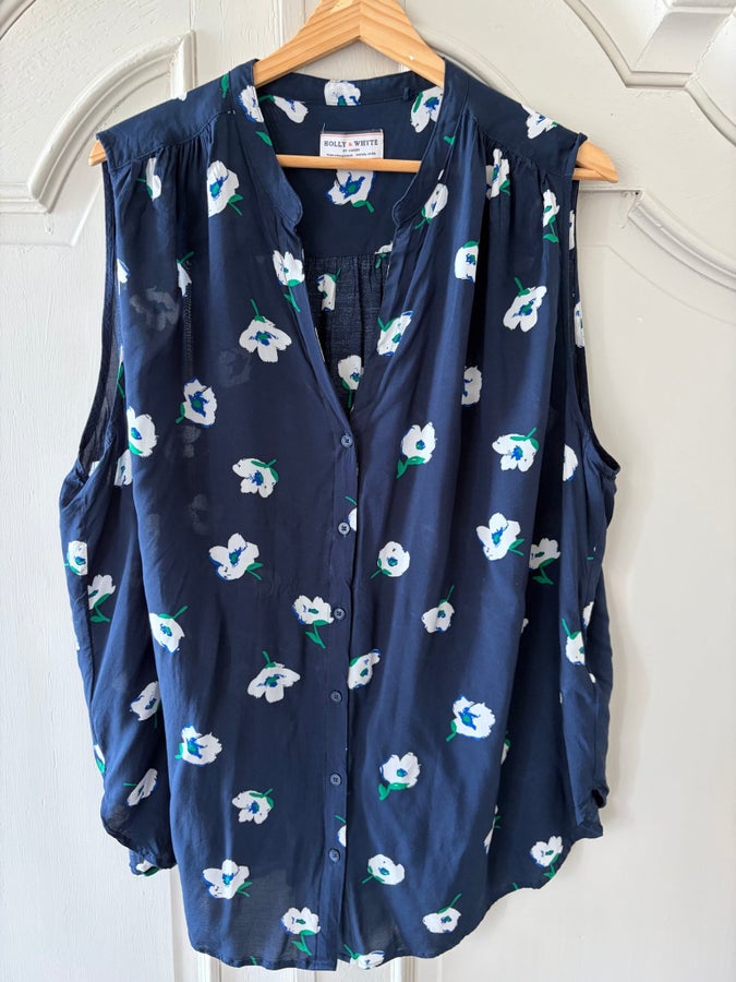 HOLLY & WHYTE mörkblå blus, storlek XXL | Köp på Tradera (736975426)