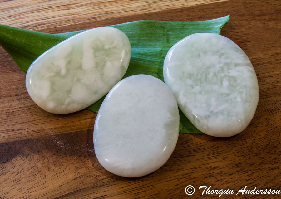 1 platt polerad touchstone Serpentin - New Jade.. | Köp på Tradera ...