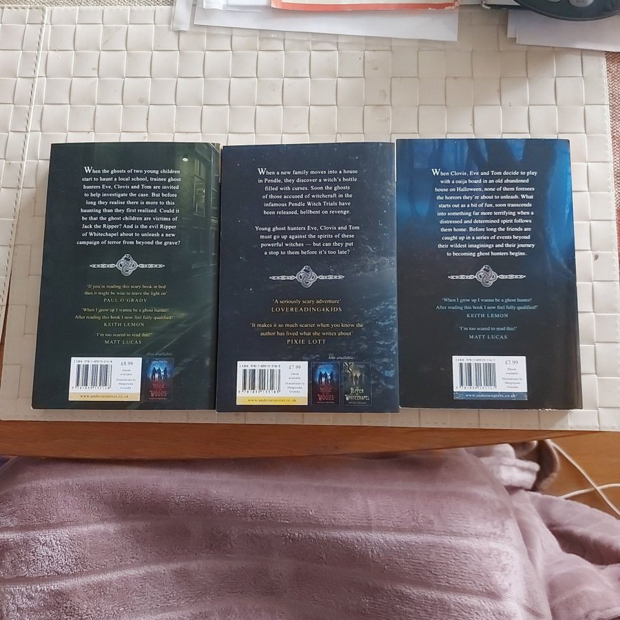 3 böcker, The Ghost Hunter Chronicles-serien av.. | Köp på Tradera ...