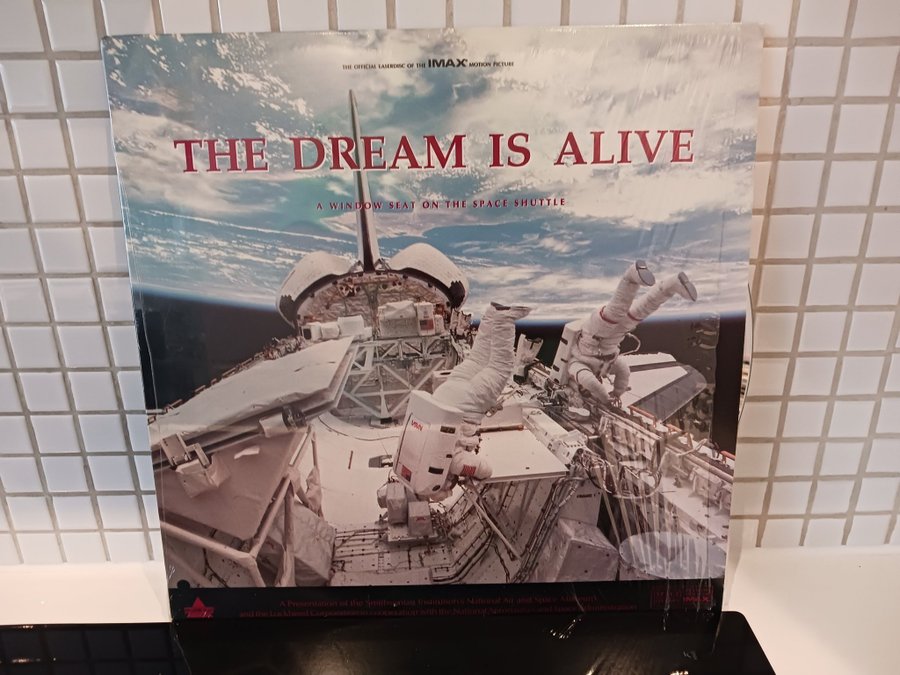 The Dream Is Alive - IMAX Space Shuttle Film på.. | Köp på Tradera ...