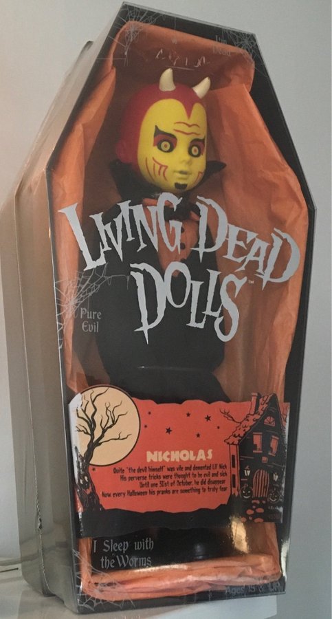 Living Dead Dolls - Nicholas | Köp på Tradera (713048852)