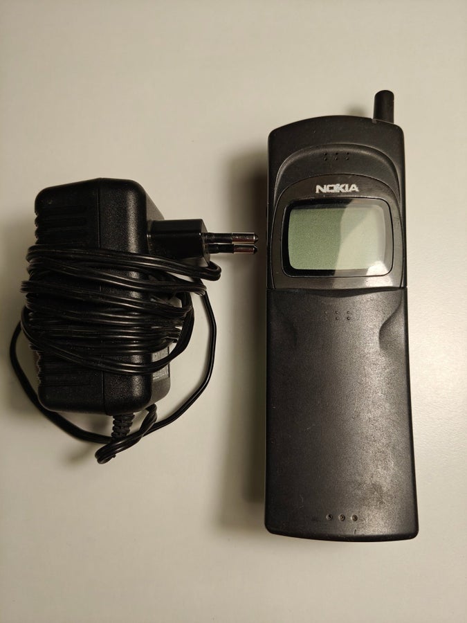 Se produkter som liknar Nokia 8110 (Matrix filmen) Te.. på Tradera ...