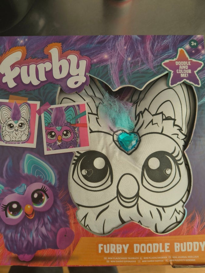 Furby Doodle Buddy med märkpennor | Köp på Tradera (737085620)
