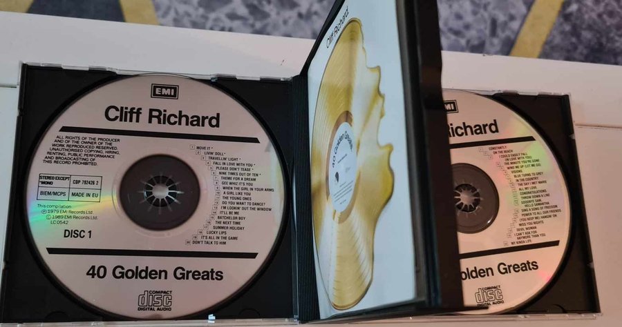 Musik 10CD-skivor- : Cliff Richard, George Mich.. | Köp på Tradera ...