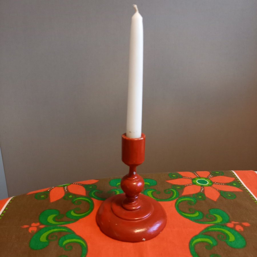 Jul Allmoge Gammal Röd Trä Ljusstake | Köp på Tradera (701928741)