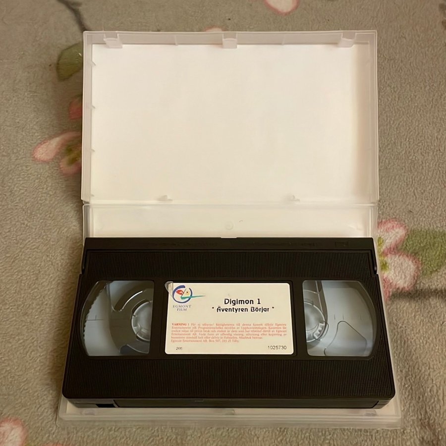 Se produkter som liknar Digimon 1 - svenska vhs manga.. på Tradera ...