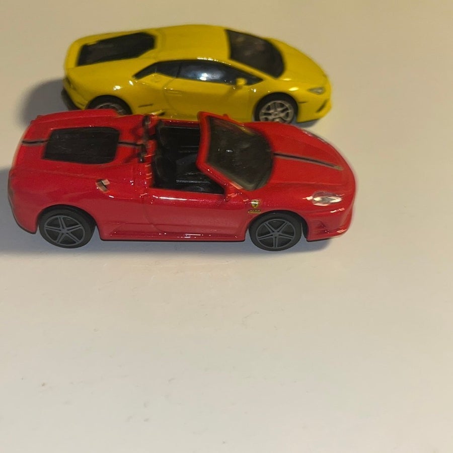 Ferrari och Lamborghini modell bilar | Köp på Tradera (704310771)