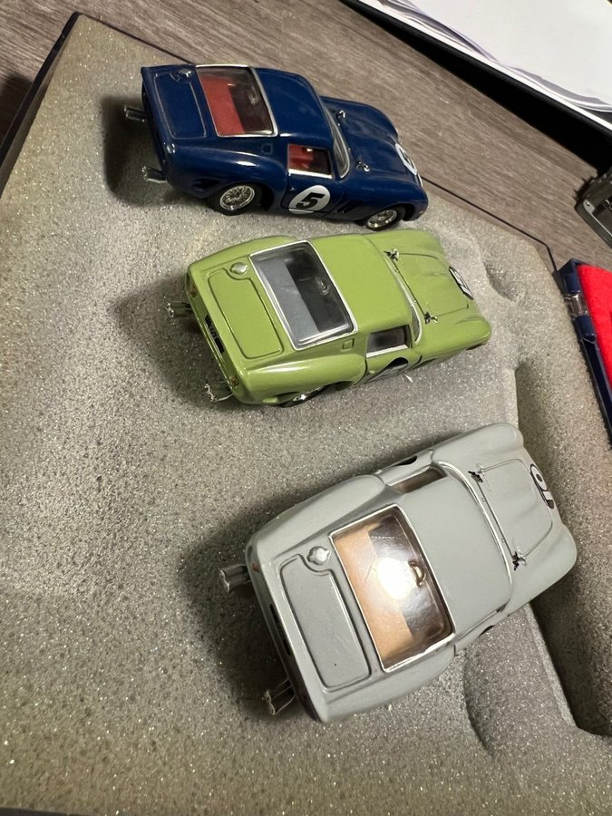 Ferrari 250 GTO Modellbilar - Set om 3 | Köp på Tradera (711798628)