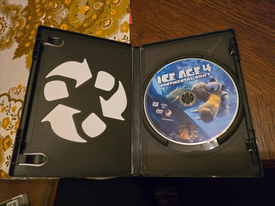 Se produkter som liknar Ice Age / Istid 4: Kontinente.. på Tradera ...