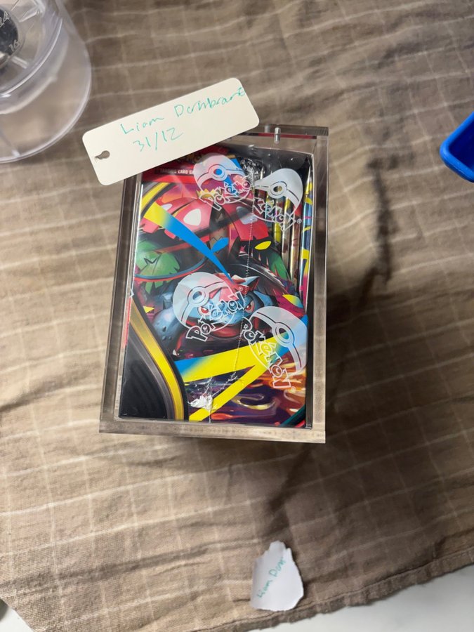 Pokémon Mega Evolution booster box med akryl | Köp på Tradera (709695184)