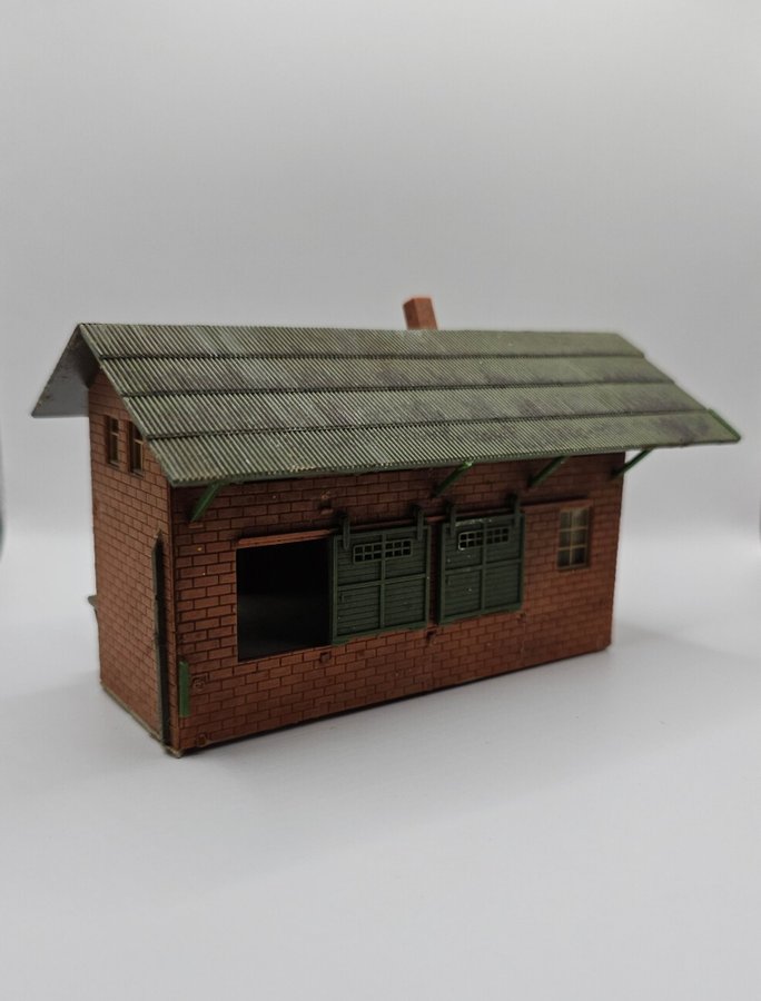 Karaktärsfull lastbyggnad i H0-skala – Faller 154 | Köp på Tradera ...