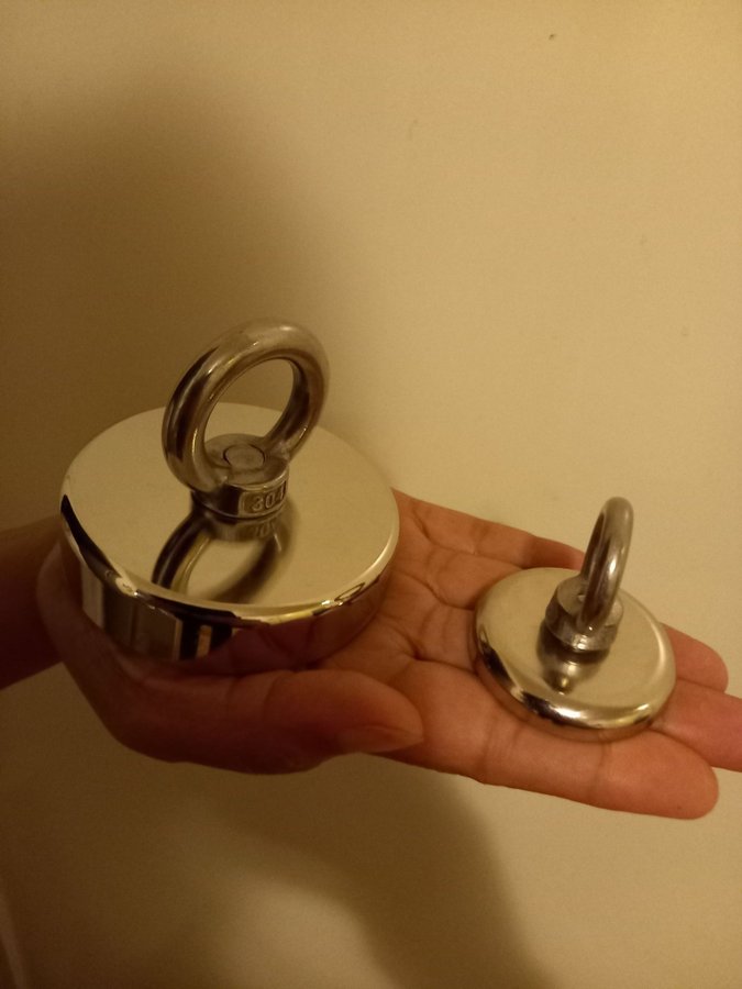 Se produkter som liknar 250KG PLUS 55KG NEODYMIUM MAG.. på Tradera (698539458)