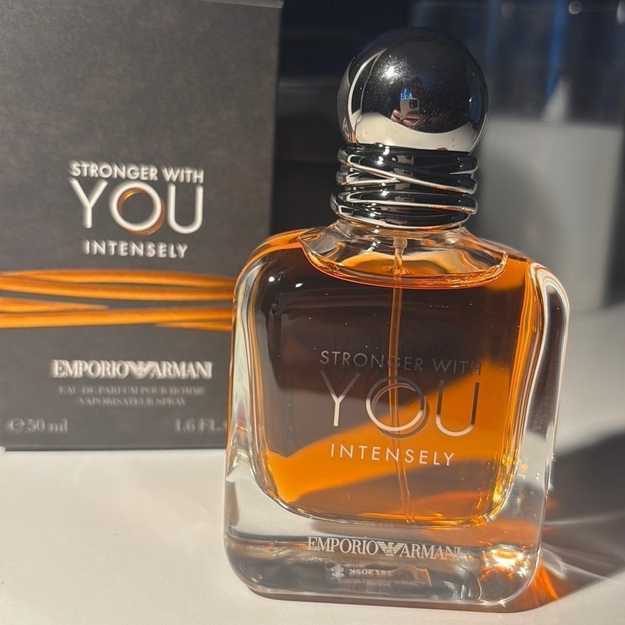 Emporio Armani Stronger With You Intensely EdP .. | Köp på Tradera ...