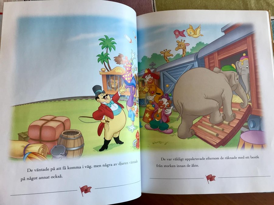 DUMBO Walt Disney Bok med CD.. | Köp från Haldins_Hylla på Tradera ...